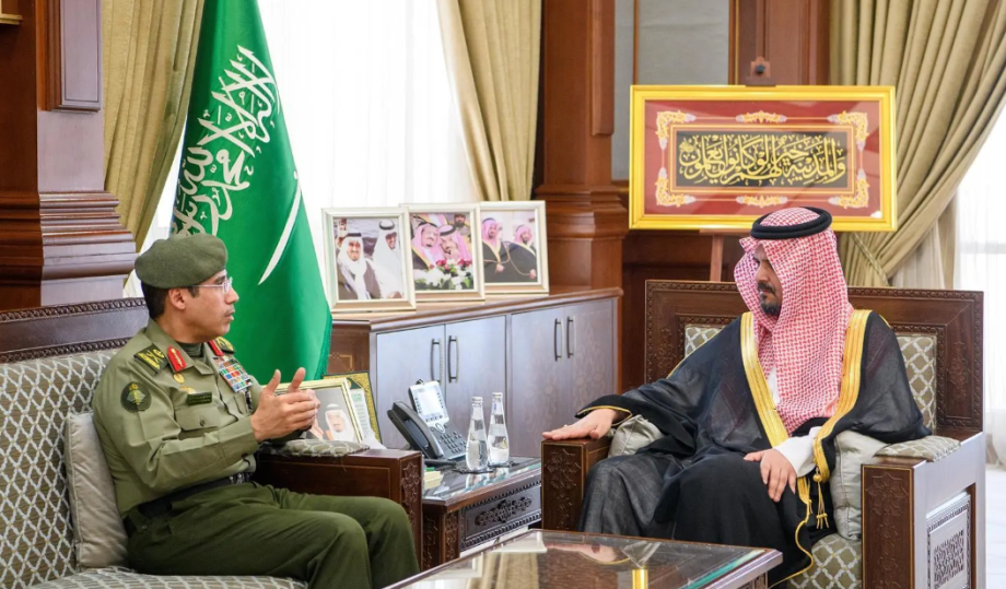 The Madinah Governor inspects how the Passports Directorate is ...